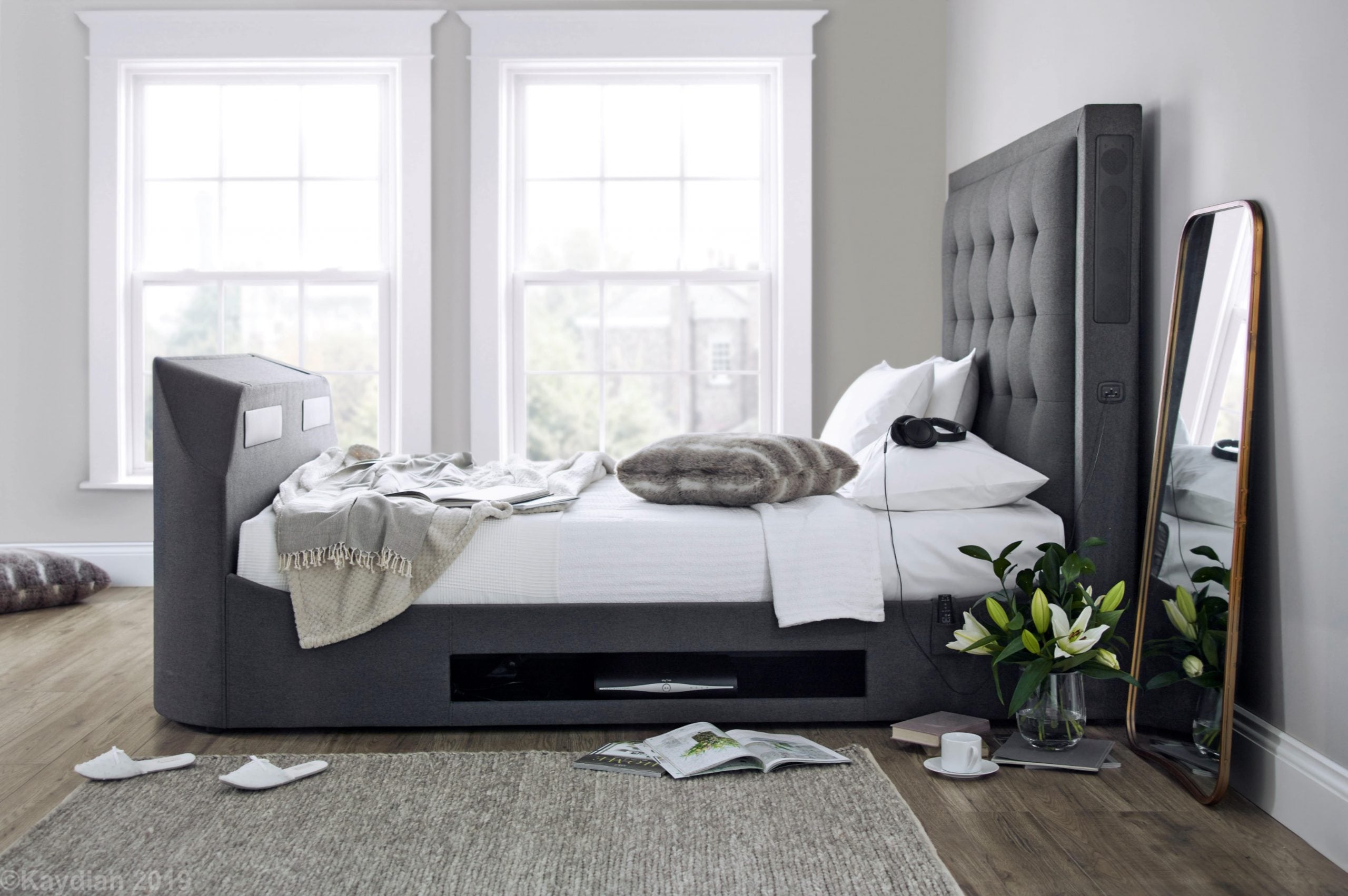 Titan 4.1 Media Bed – BigMickey.ie